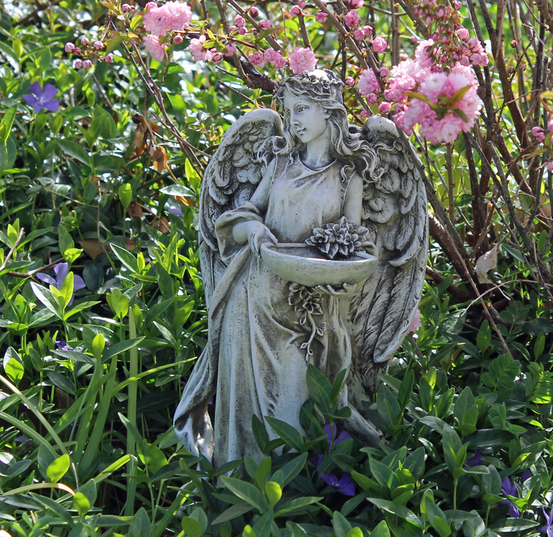 garden angels – In the Woods